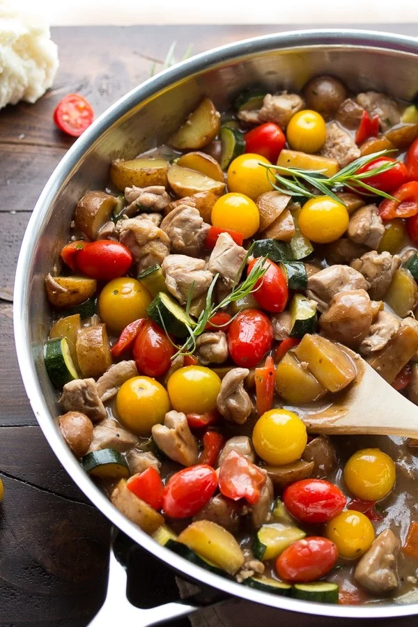 24 Extremely Easy One Pan Dinner Recipes for Every Weeknight